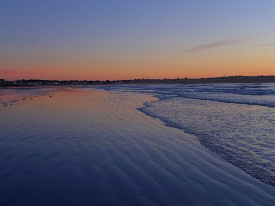 Sunrise at Long Sands Beach – York Beach, Maine - The Cheap New England ...
